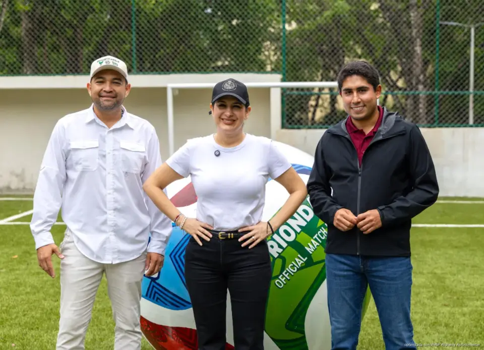 Estefanía Mercado supervisa obras deportivas en Playa del Carmen como ...